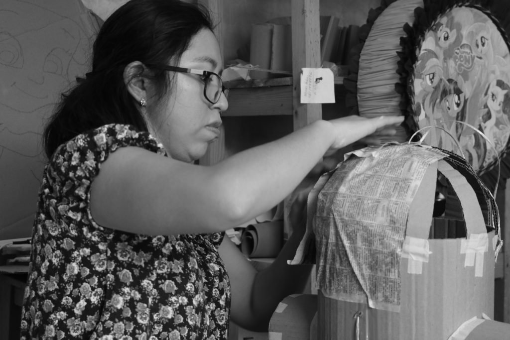 Las fantásticas piñatas de Jesús - Solesteview